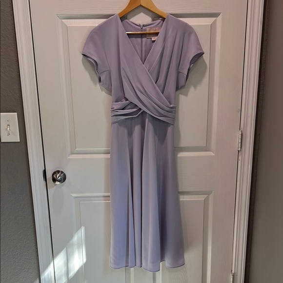 Gal Meets Glam | Dresses | Gal Meets Glam Purple Flutter Sleeve Midi ...